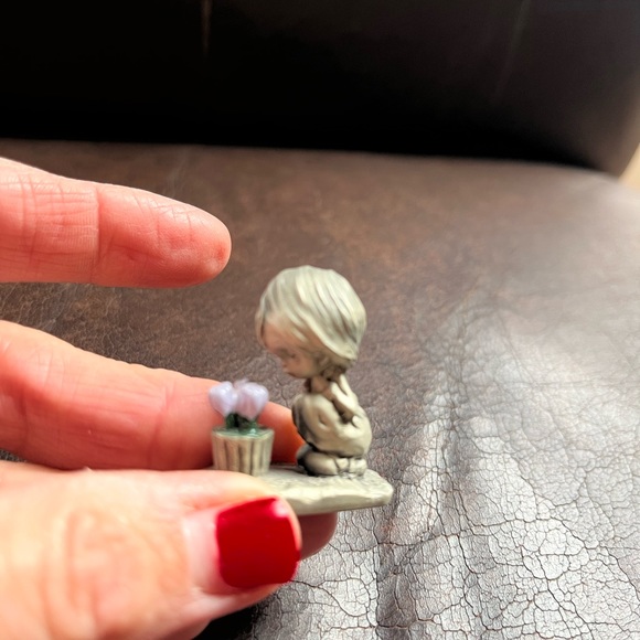 Hallmark | Accents | Little Gallery Fine Pewter Hallmark Cards Girl ...